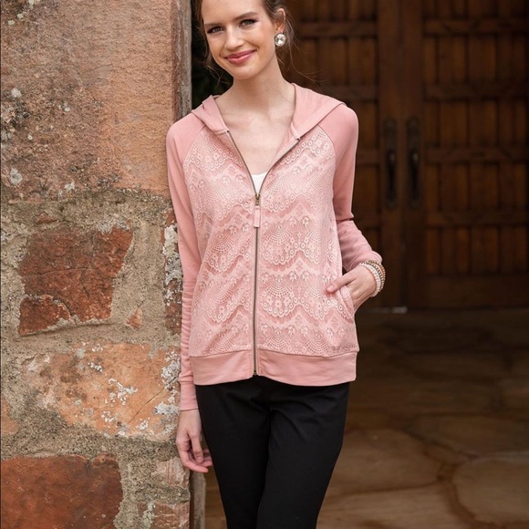evy's tree | Jackets & Coats | Nwt Evys Tree The Annalissa Blush Zip Up ...